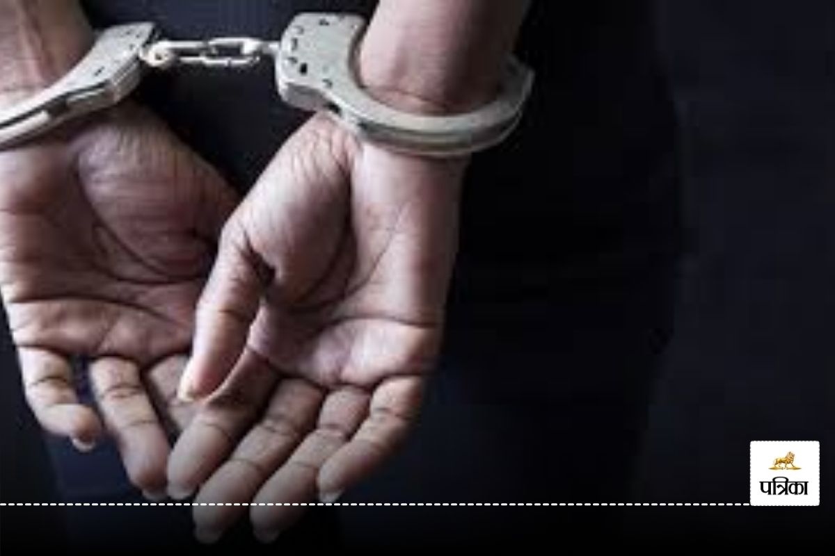 CG Crime News: गणपति विसर्जन के दौरान महिला के साथ हो गया ऐसा कांड, जानकर उड़ जाएंगे आपके भी होश ...