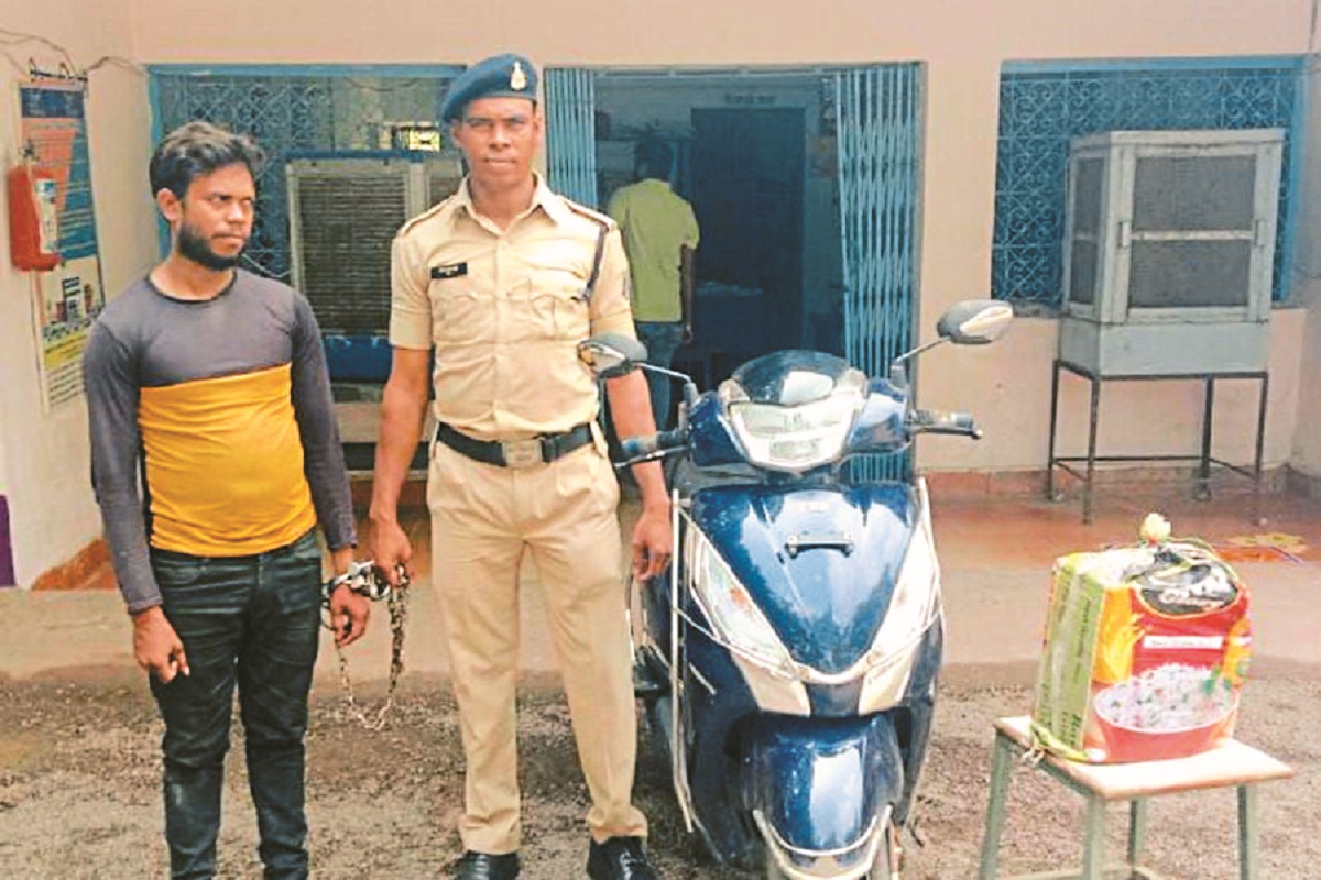 CG Crime News: स्कूटी में मिला 9 किलो गांजा, यूपी का युवक गिरफ्तार | Patrika News | हिन्दी न्यूज