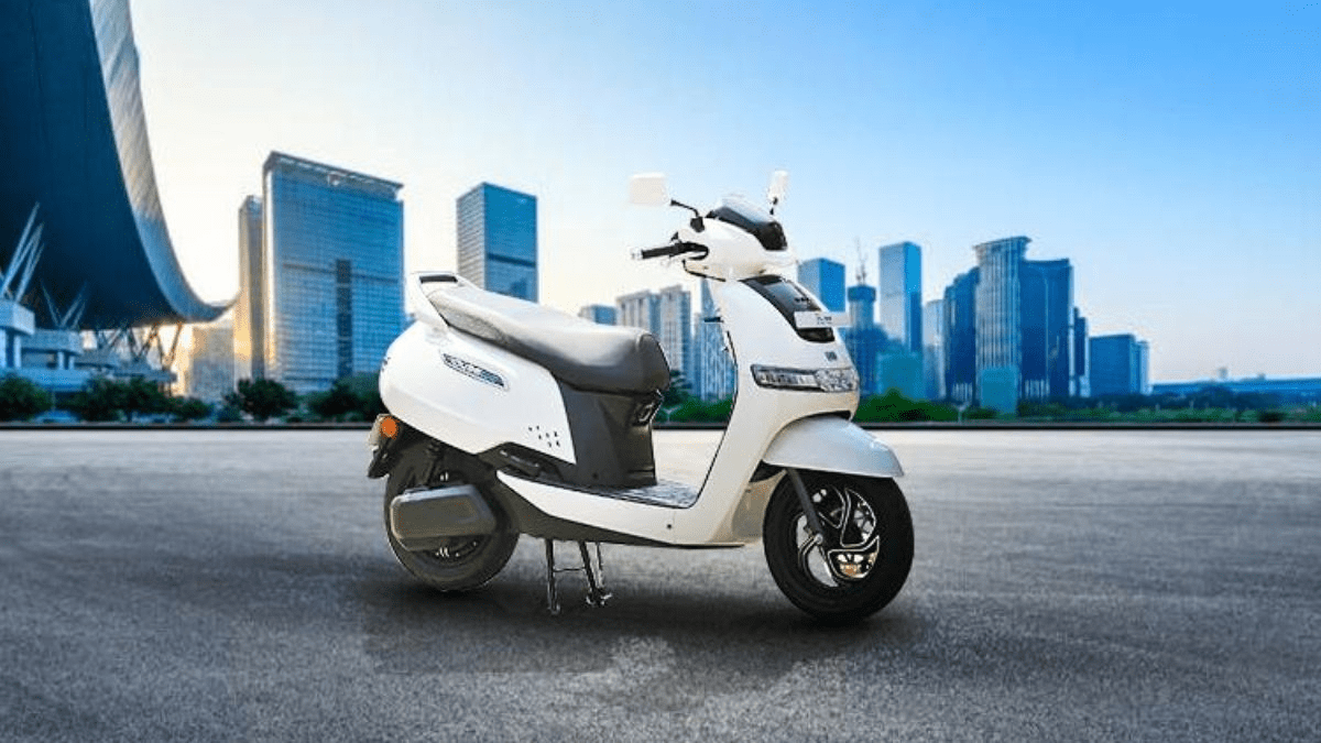 TVS iQube EV: भारत के फेवरेट इलेक्ट्रिक स्कूटर पर बंपर फेस्टिव ऑफर ...