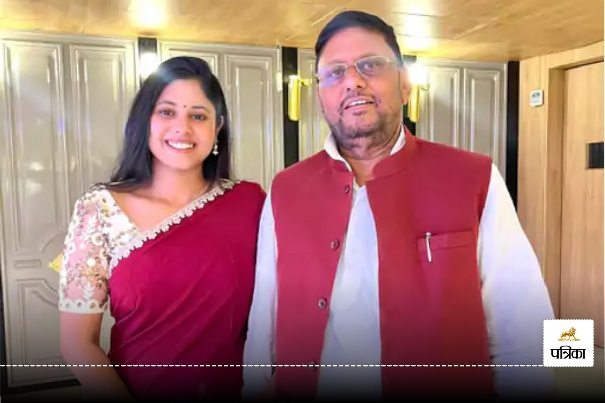 क्रिकेटर रिंकू सिंह की सपा सांसद प्रिया सरोज के साथ सगाई ! पिता तूफानी ...