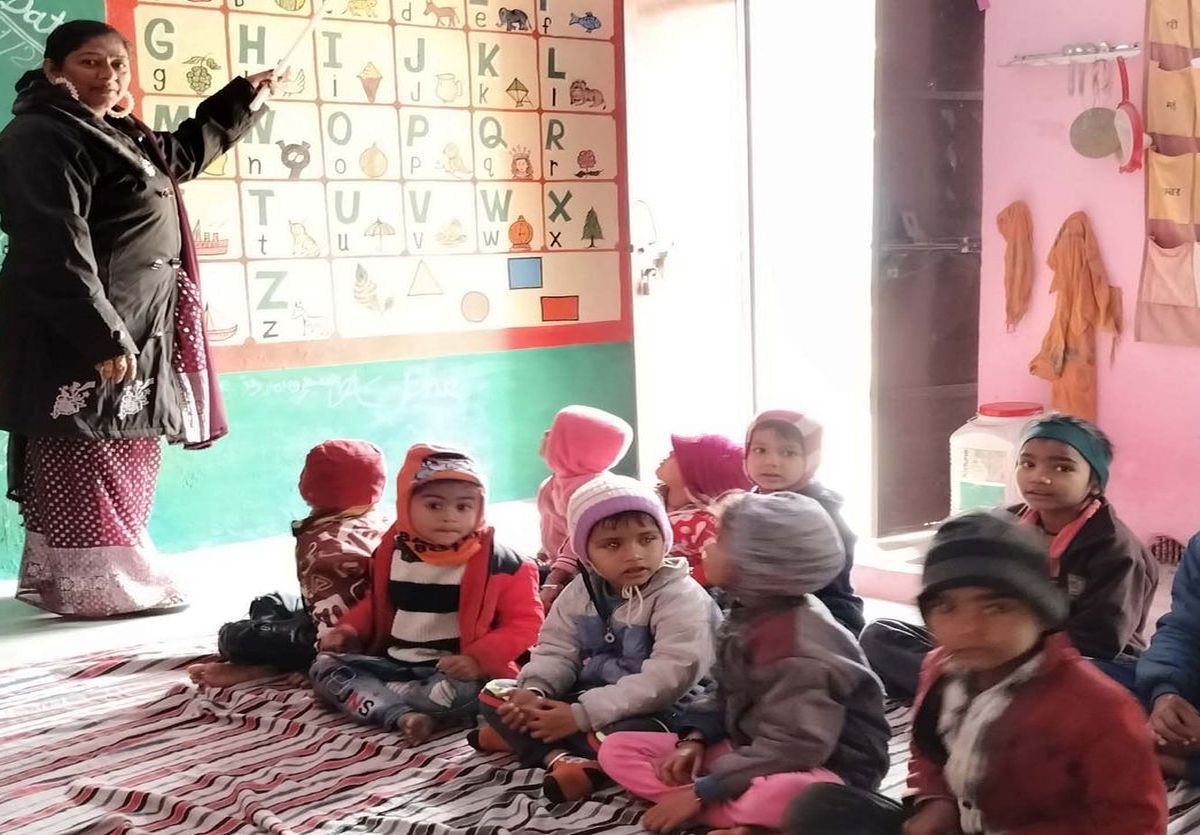 Jhalawar top news : स्कूलों में तो शीतकालीन अवकाश, आंगनबाड़ी में ठिठुर ...