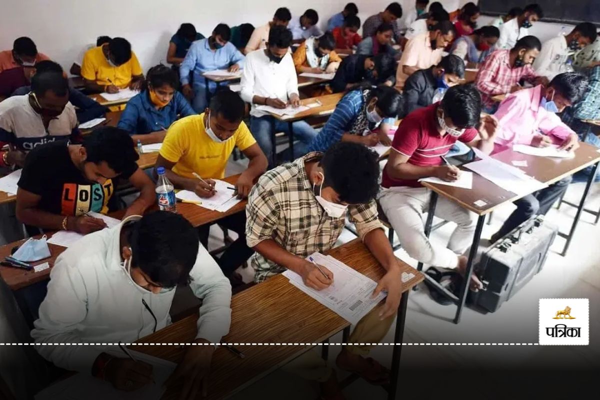 REET 2025: राजस्थान शिक्षक पात्रता परीक्षा(रीट) एग्जाम हॉल में क्या ले ...