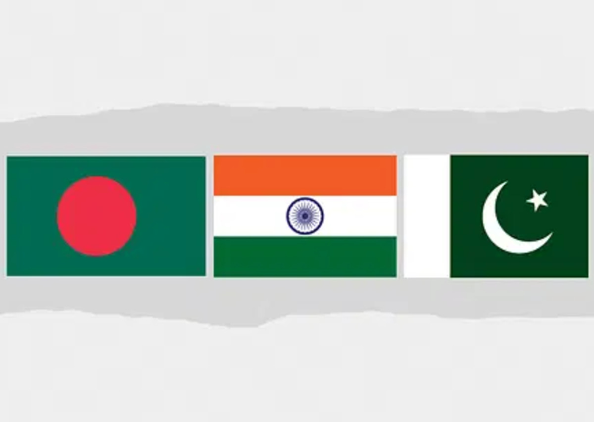 बांग्लादेशी नेवी चीफ ने की पाकिस्तानी आर्मी चीफ से मुलाकात, भारत की बढ़ ...