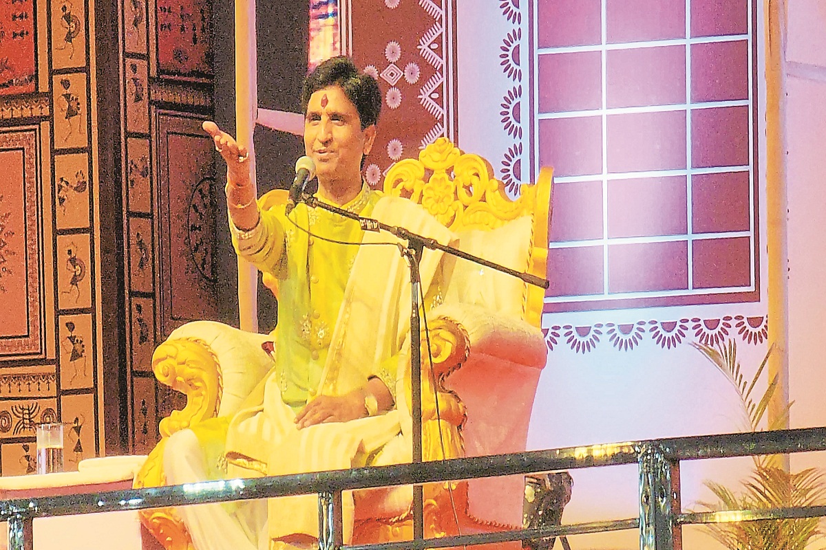 Bastar Pandum 2025: कुमार विश्वास ने सुनाया बस्तर के राम की कथा, कहा- अयोध्या के राजकुमार ...