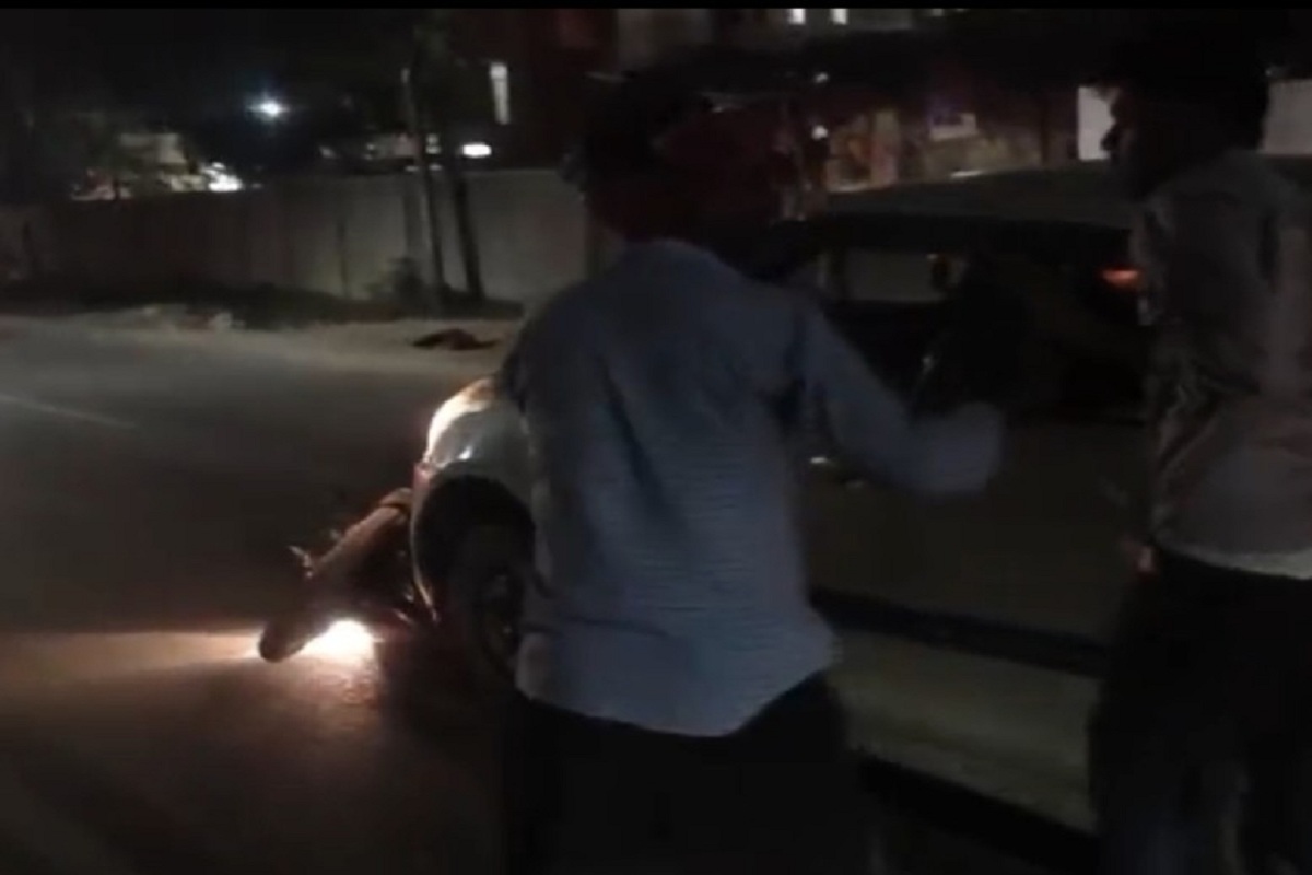 CG Crime: ठोकर लगी तो बाइक चालक को रात में पीटा, पति पत्नी समेत चार गिरफ्तार | Bike rider beaten ...