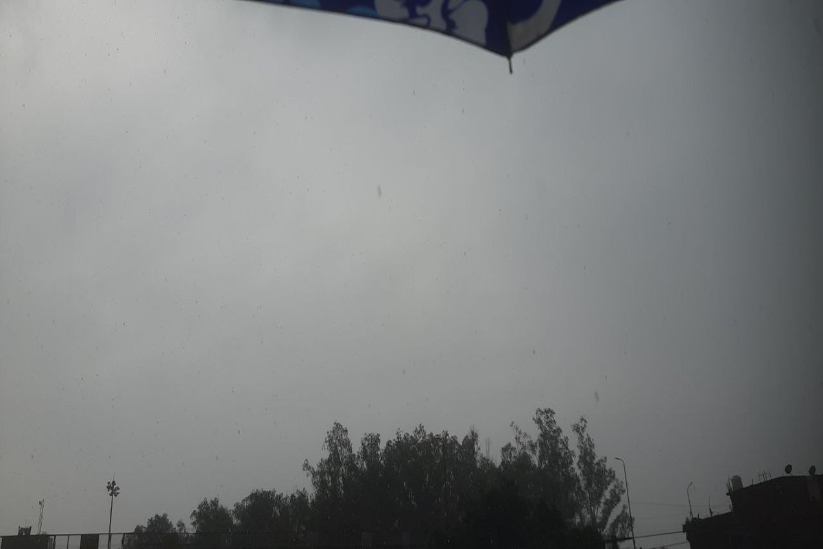 Rain In Lucknow: बढ़ी उमस से बेहाल राजधानीवासी, सूरज हुए शांत, आज से शुरू हो सकता है बारिश का ...