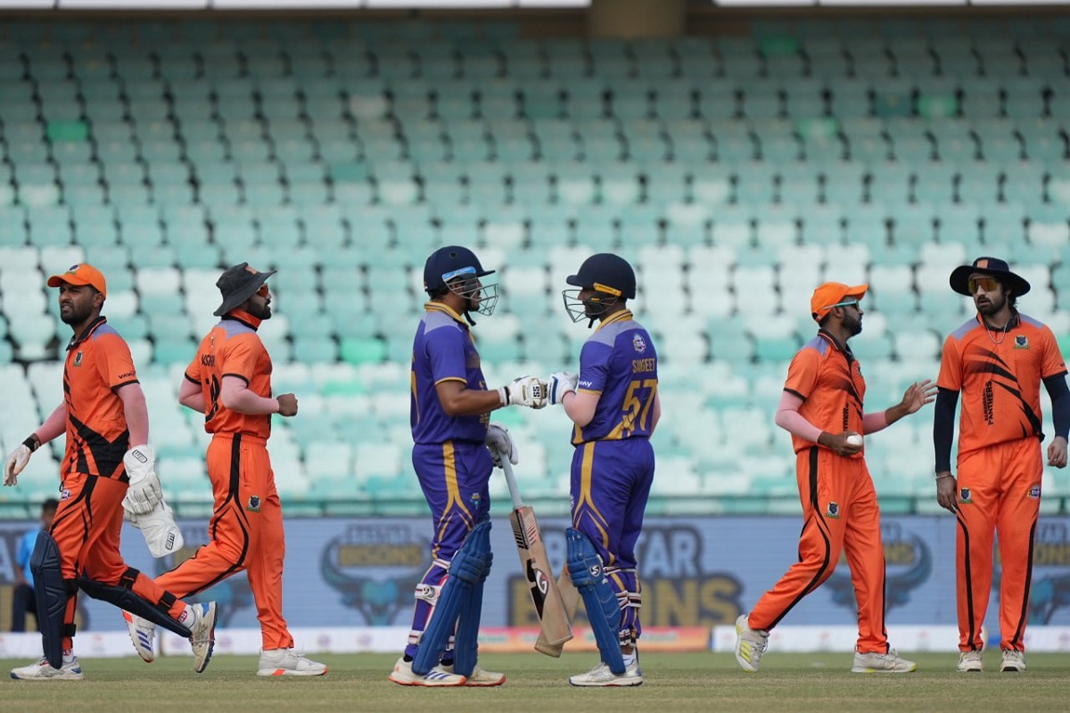 CCPL-2: बस्तर को 10 विकेट से दी शिकस्त, आशीष ने राजनांदगांव को दिलाई ...