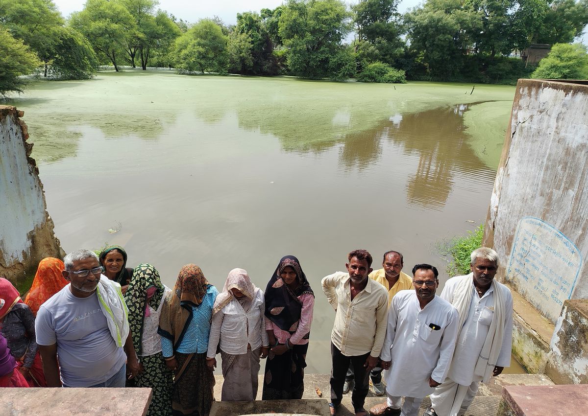 सुखद पहल: बारिश का पानी आया तो हंस आश्रम तलाई का बढ़ने लगा जल स्तर ...