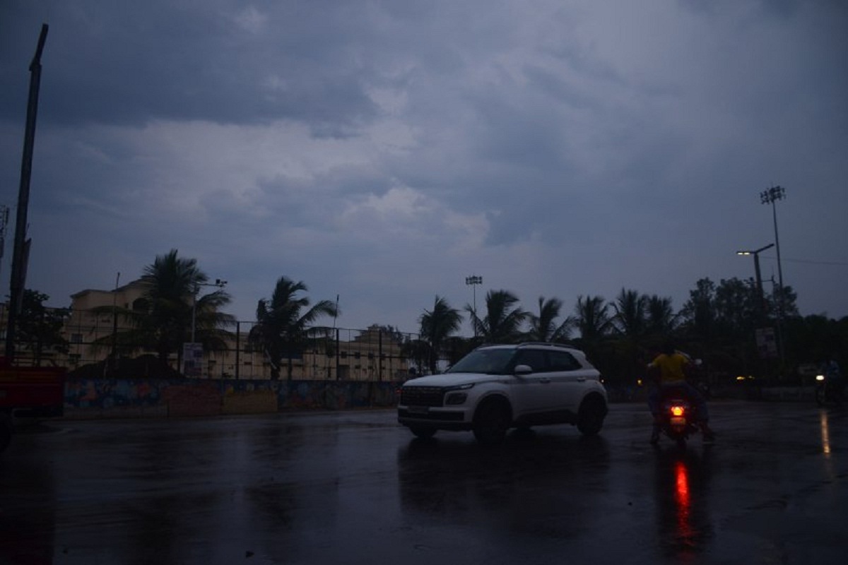 CG Weather Update: इन क्षेत्रों में अगले 4 दिन झमाझम बारिश के आसार ...