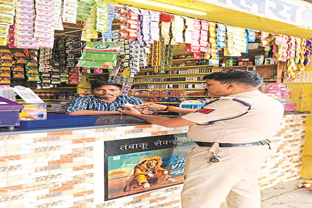 CG Crime: प्रतिबंध के बाद भी बेच रहे थे जर्दा युक्त गुटखा, 18 दुकानदारों परकार्रवाई | Patrika ...