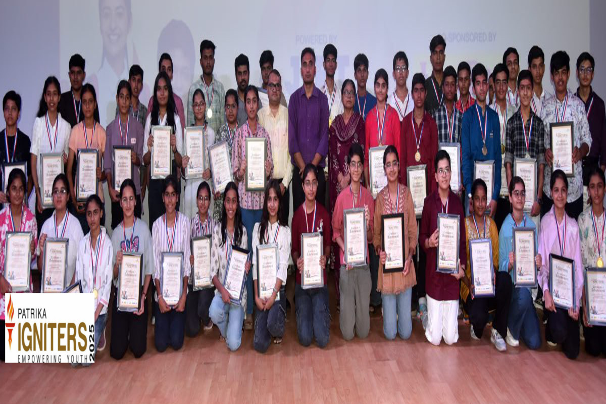 Patrika Igniters 2025: श्रेष्ठ अंक लाने वाले विद्यार्थियों का सम्मान, कलक्टर ने कहा- जीवन में ...