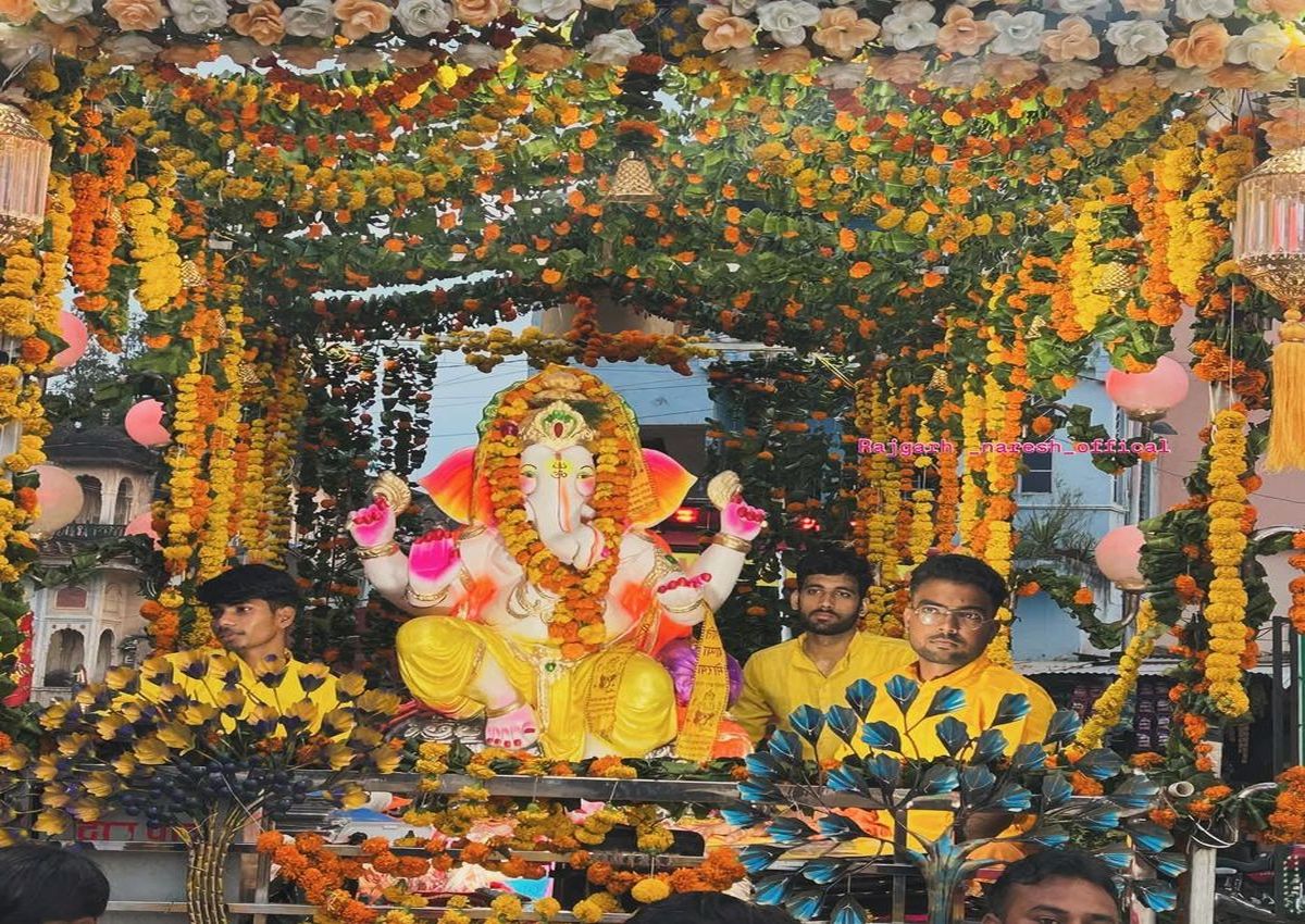 गणेश महोत्सव का हुआ आगाज, घर-घर में विघ्नहर्ता गजानन की पूजा-अर्चना की गई