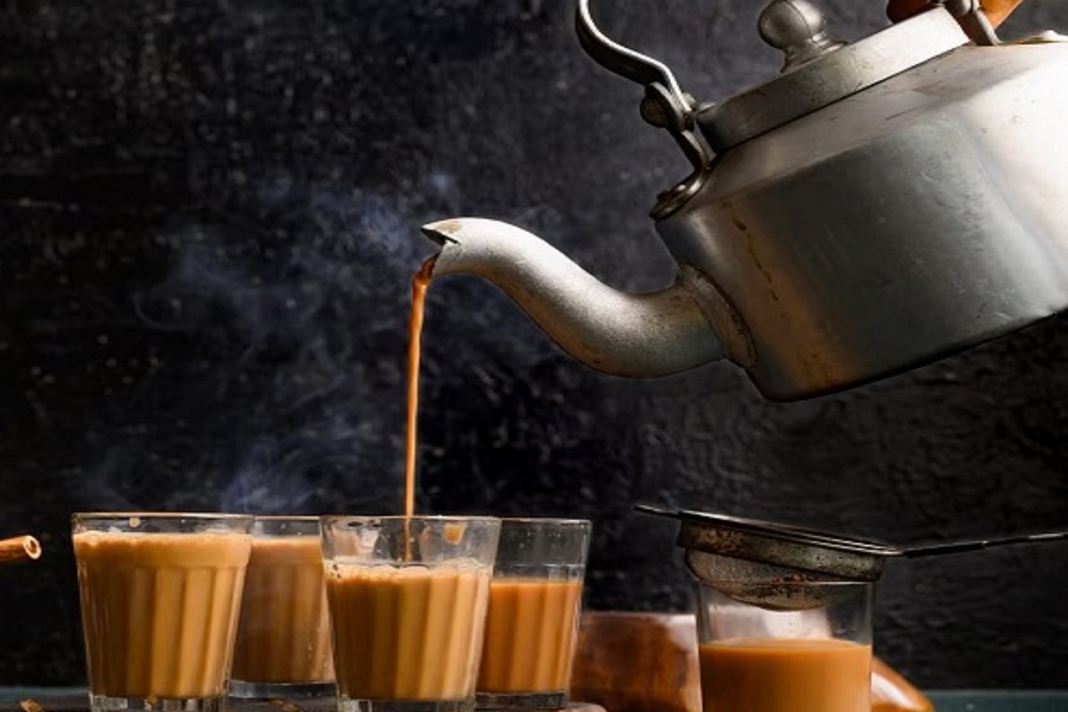 चाय की चुस्की के दस करोड़, भिलाई स्टील प्लांट में ऐसे मची है लूट ...