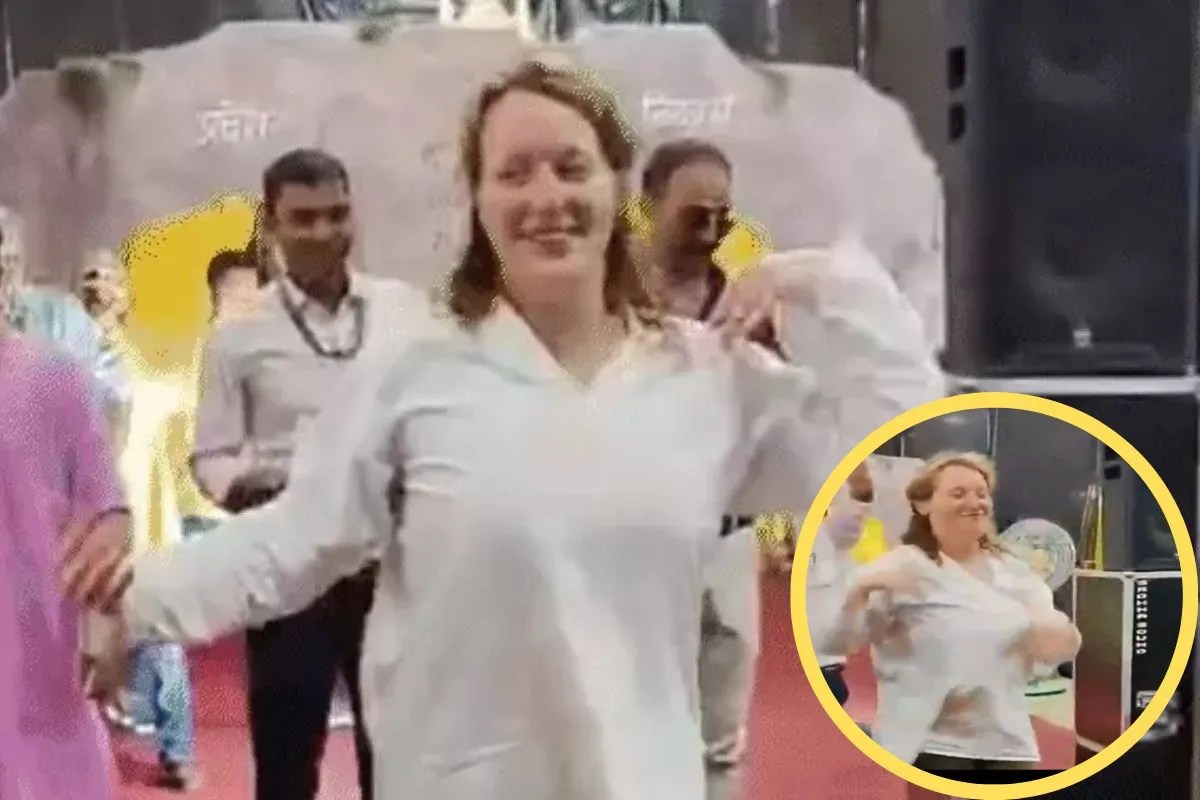 जबलपुर की ऑर्डिनेंस फैक्ट्री में ‘रशियन गर्ल्स’ ने जमकर लगाए ठुमके, मच ...