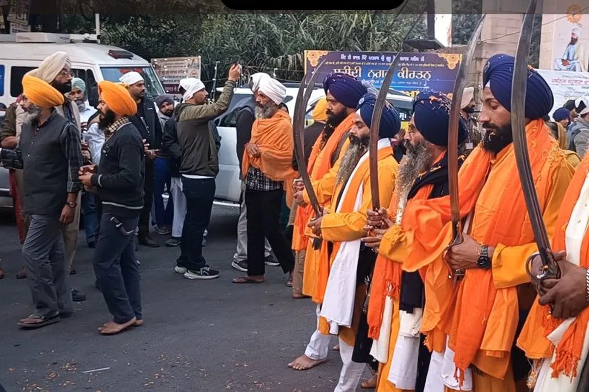 Guru Tegh Bahadur 350th Martyrdom Anniversary : श्रद्धा, संस्कृति, इतिहास का संगम, “उड़ता पंजाब ...