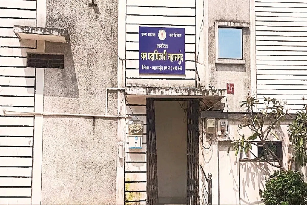Labour Job Update: छत्तीसगढ़ में अब मजदूरों को काम के लिए सड़कों पर ...